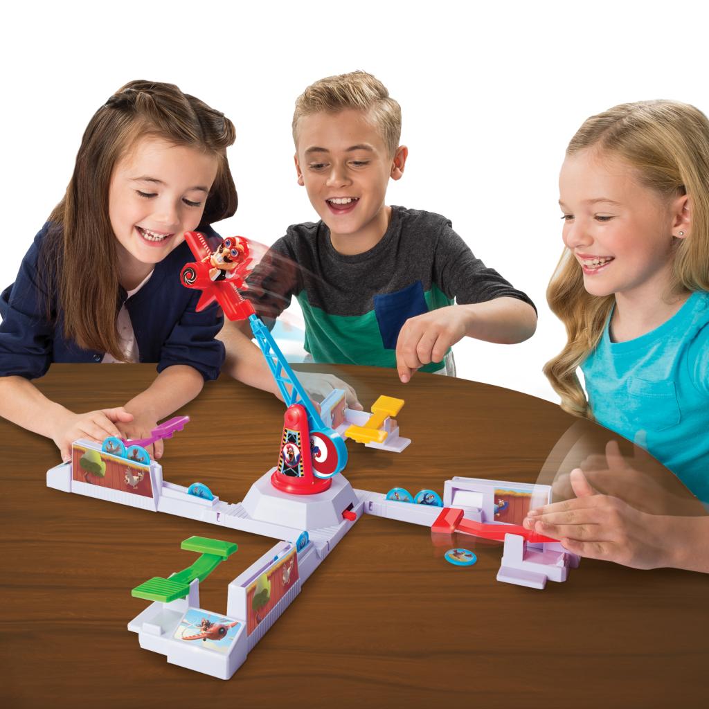 Spin Master Spin Master Games Loopin Louie Interactive Family Board 